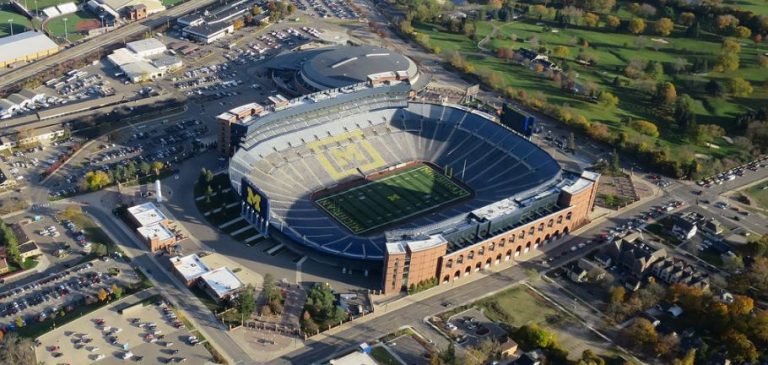 Michigan Stadium - Facts, figures, pictures and more of the Michigan ...