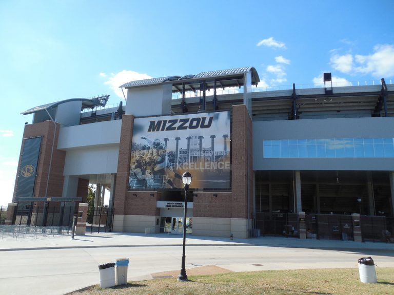 Faurot Field - Facts, figures, pictures and more of the Missouri Tigers ...